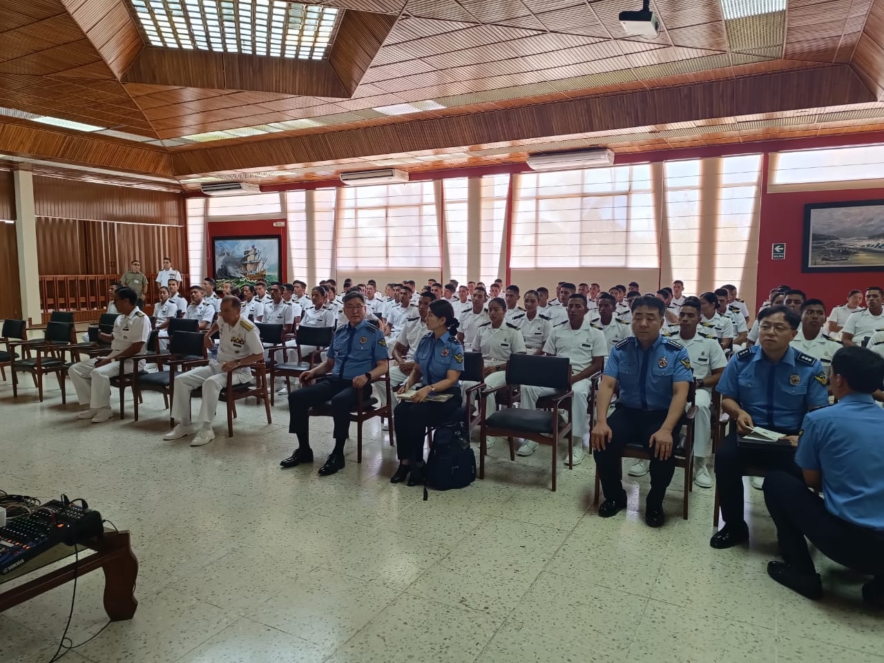 Comisionado de la República de Corea visitó ESSUNA – Radio Naval | 1510 AM