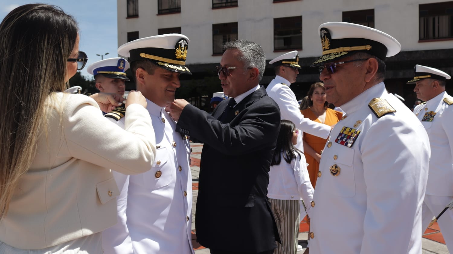 Oficiales y Tripulantes ascendidos en Quito – Radio Naval | 1510 AM