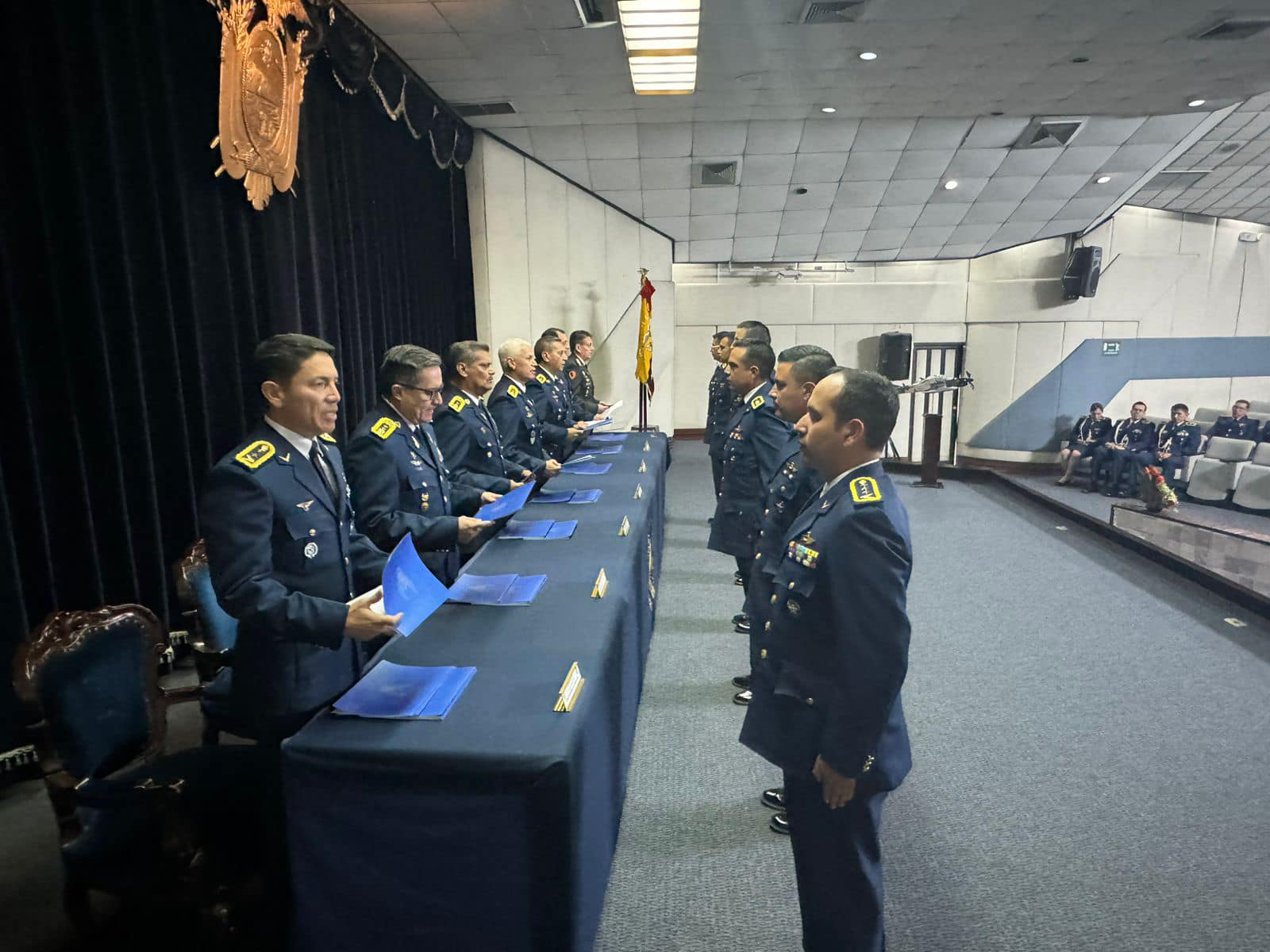 Sexagésimo quinto Curso Avanzado y octogésimo Curso Básico de la Academia de Guerra Aérea ...
