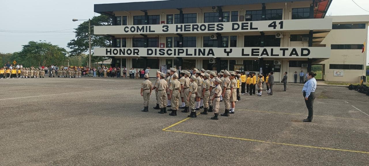 En Machala el COMIL 3 inauguró su año lectivo 2024 – 2025 – Radio Naval ...