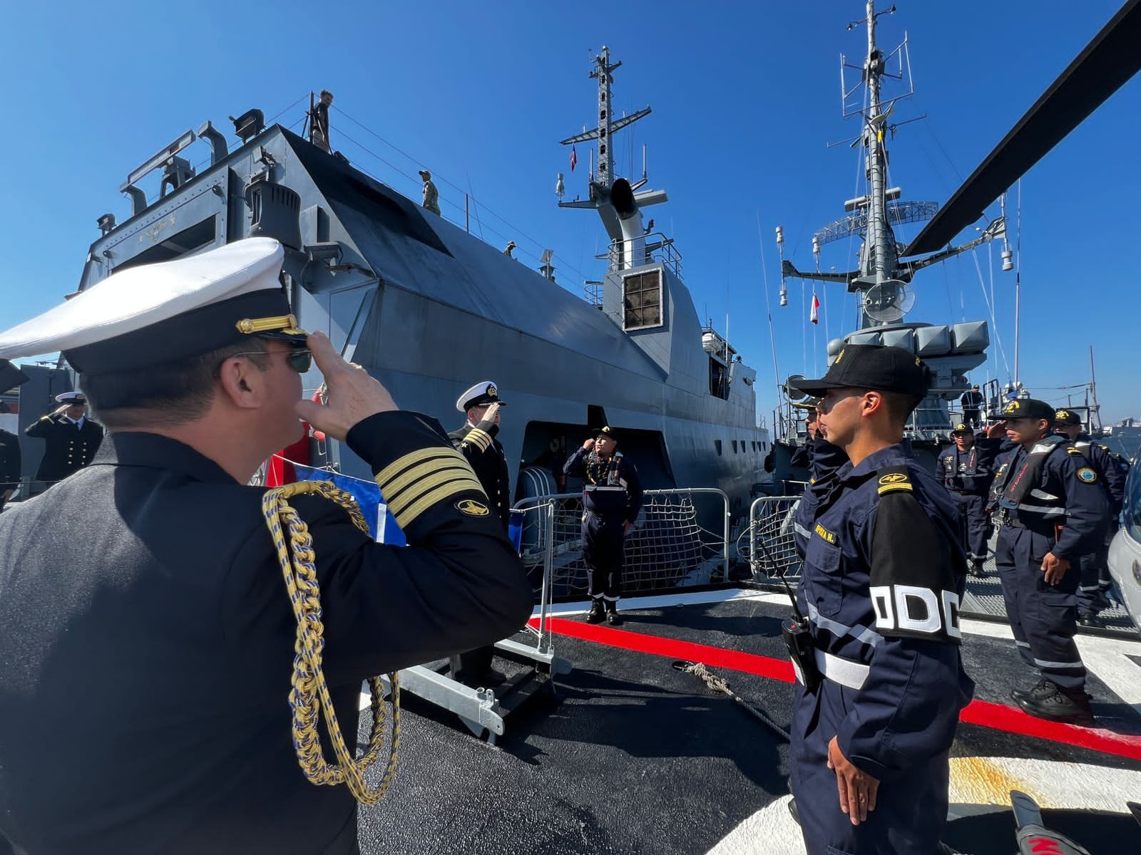 La Corbeta Misilera “LOJA”, llega a Chile para participar en el ...
